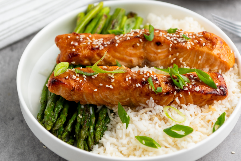 19 Easy Light Dinners That Don’t Skimp on Flavor